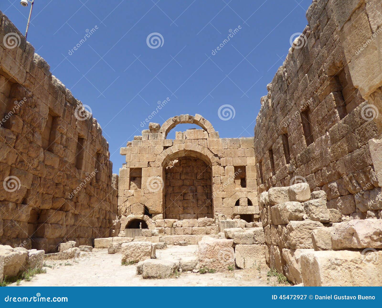 Ruins of Jerash, Jordan stock image. Image of yellow - 45472927
