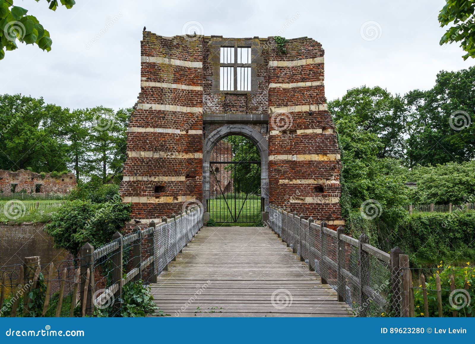 Ruins of the Medieval Castle in Batenburg Stock Photo - Image of ...