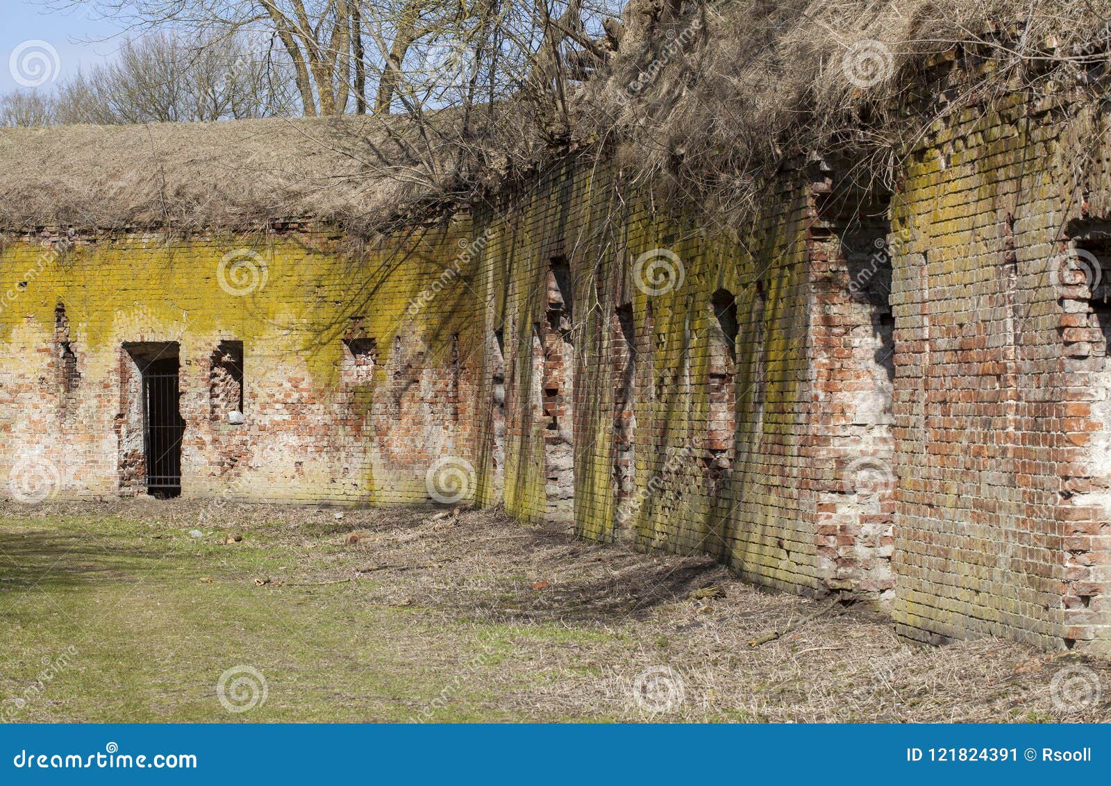Ruins of an Old Abandoned Structure Stock Image - Image of grass ...