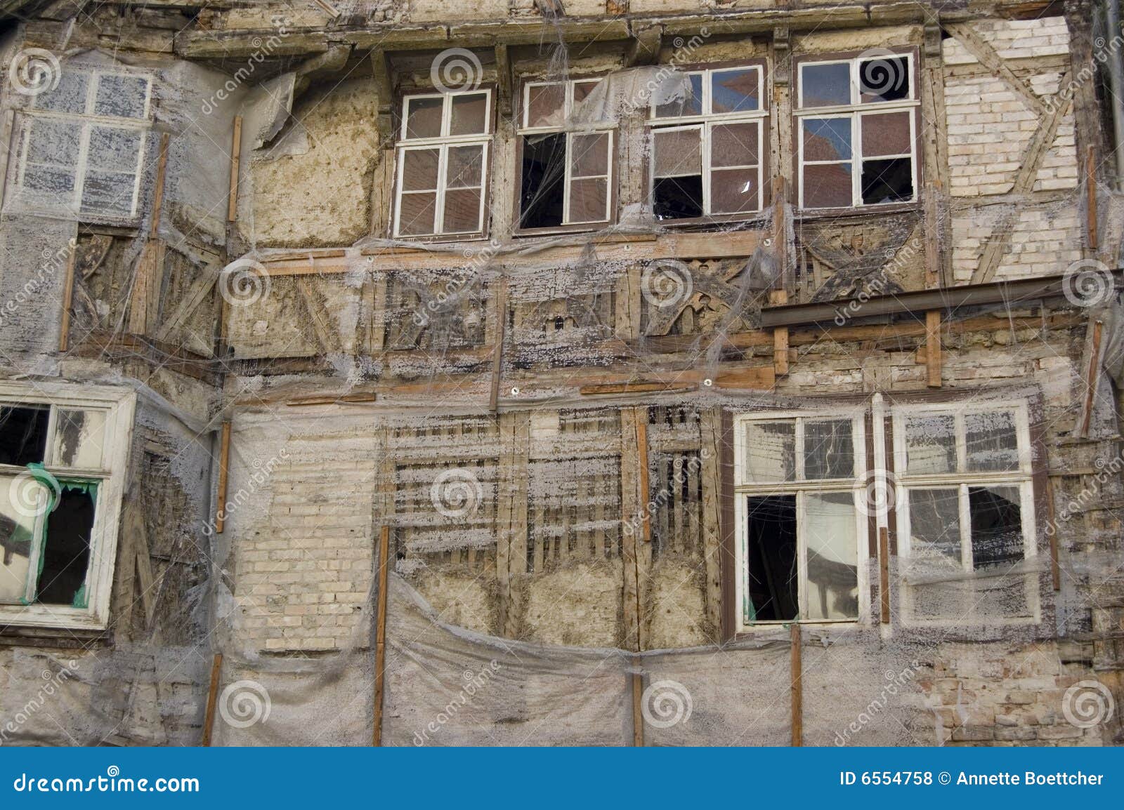 Ruins of an Old Building stock photo. Image of construction - 6554758