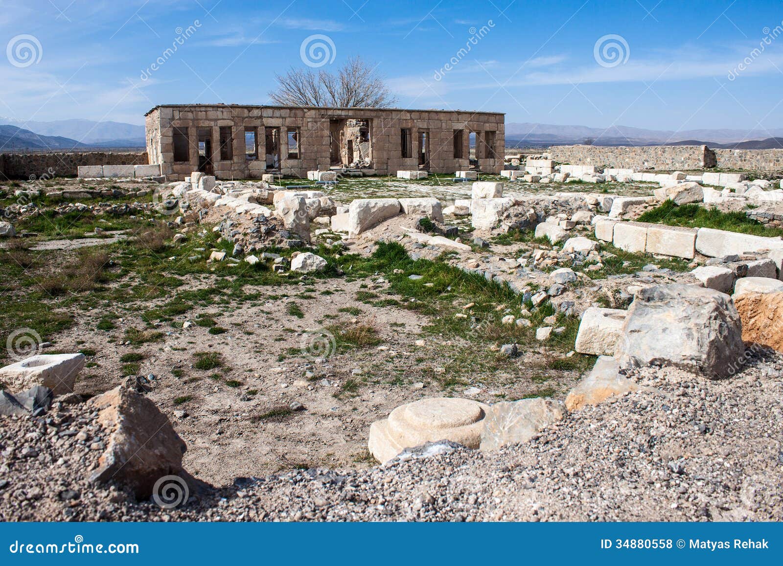 Ruins of an Old Caravanserai Stock Photo - Image of sculpture, building ...
