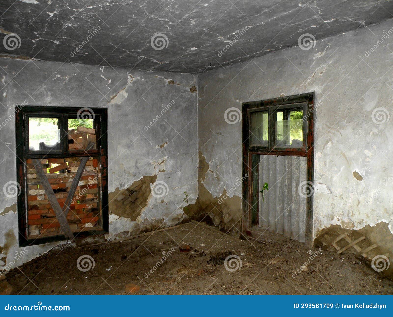 Ruins of the old office stock image. Image of demolition - 293581799