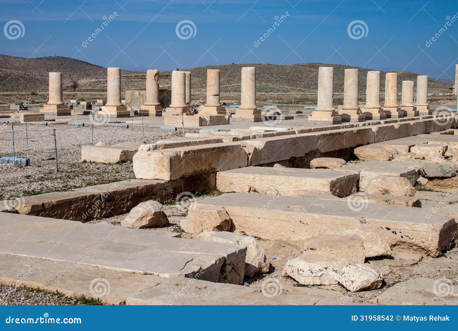 Ruins of Pasargadae stock photo. Image of sculpture, building - 31958542