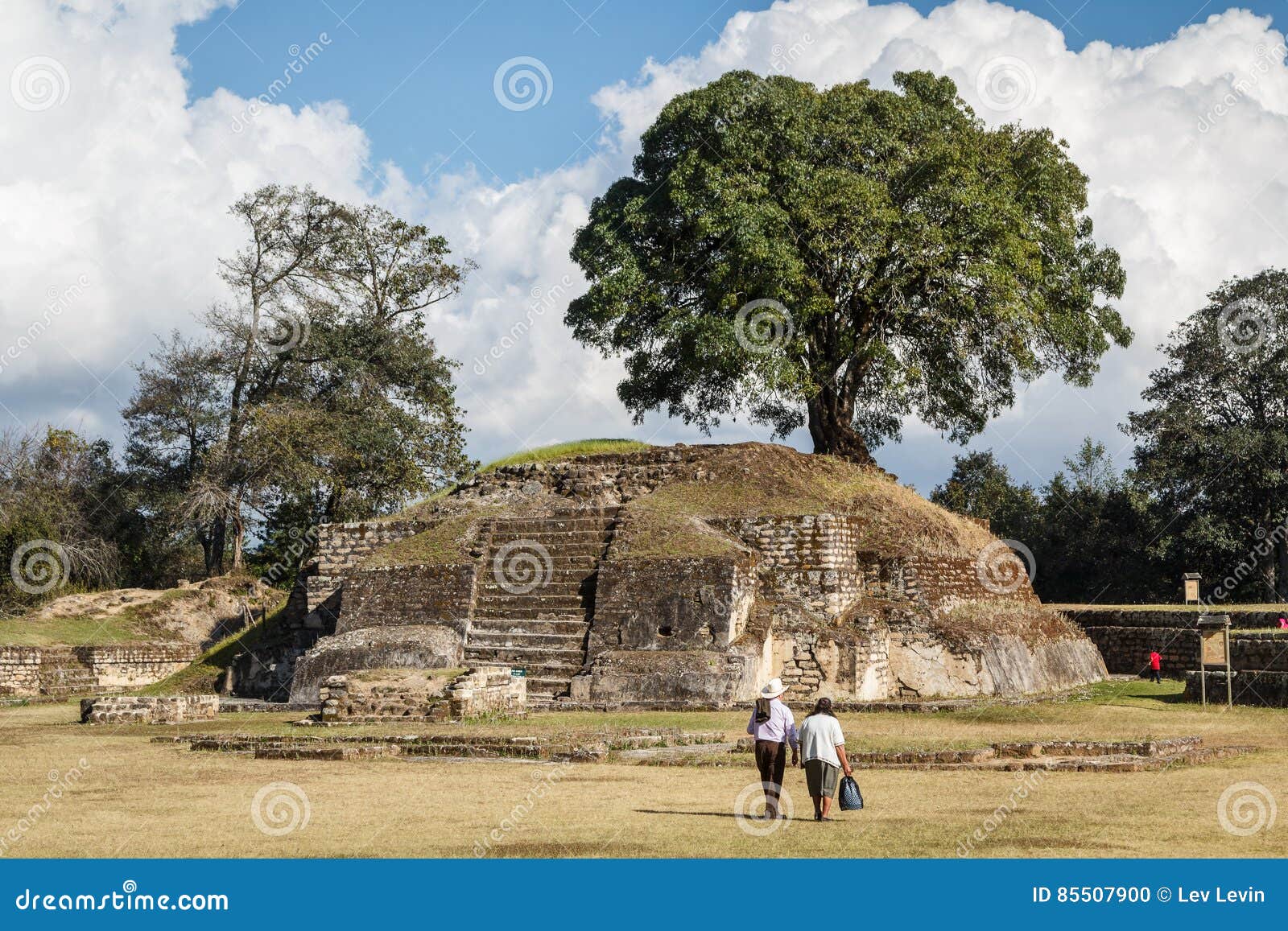 Ruins of the Pre-hispanic Mayan Town Iximche Editorial Image - Image of ...