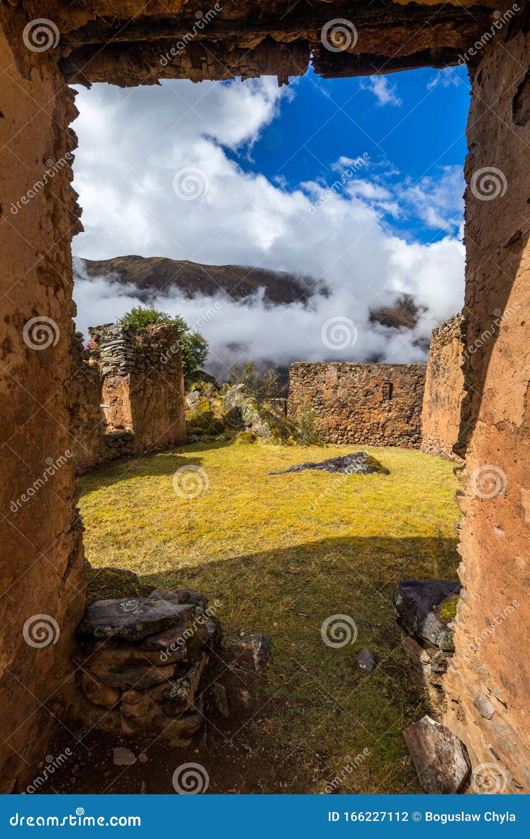 The Ruins of the Pumamarka (Puma Marka) Village in Peru Stock Photo ...
