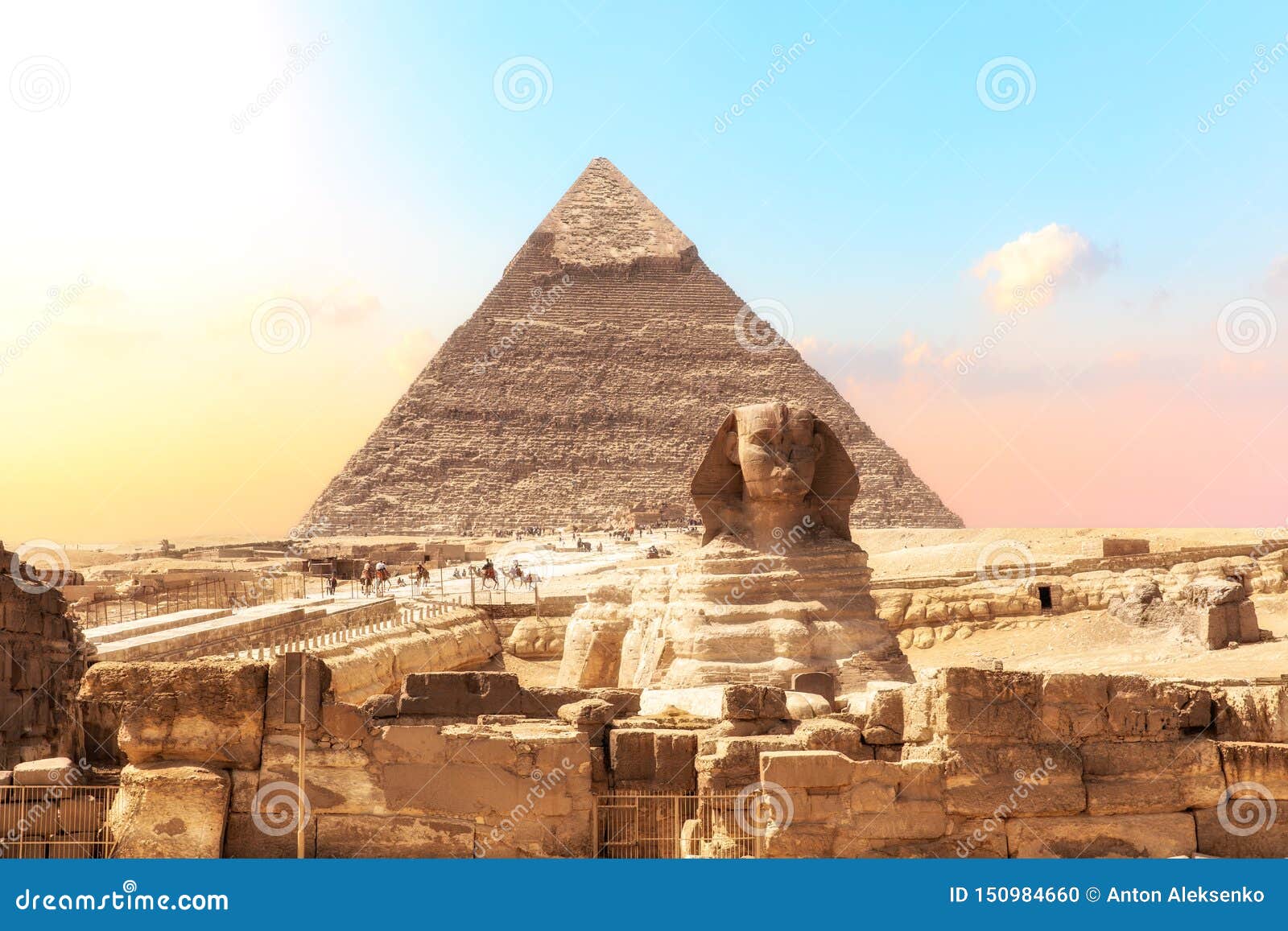 Ruins Of The Temple Of Giza With The Sphinx And The Pyramid Of Khafre ...