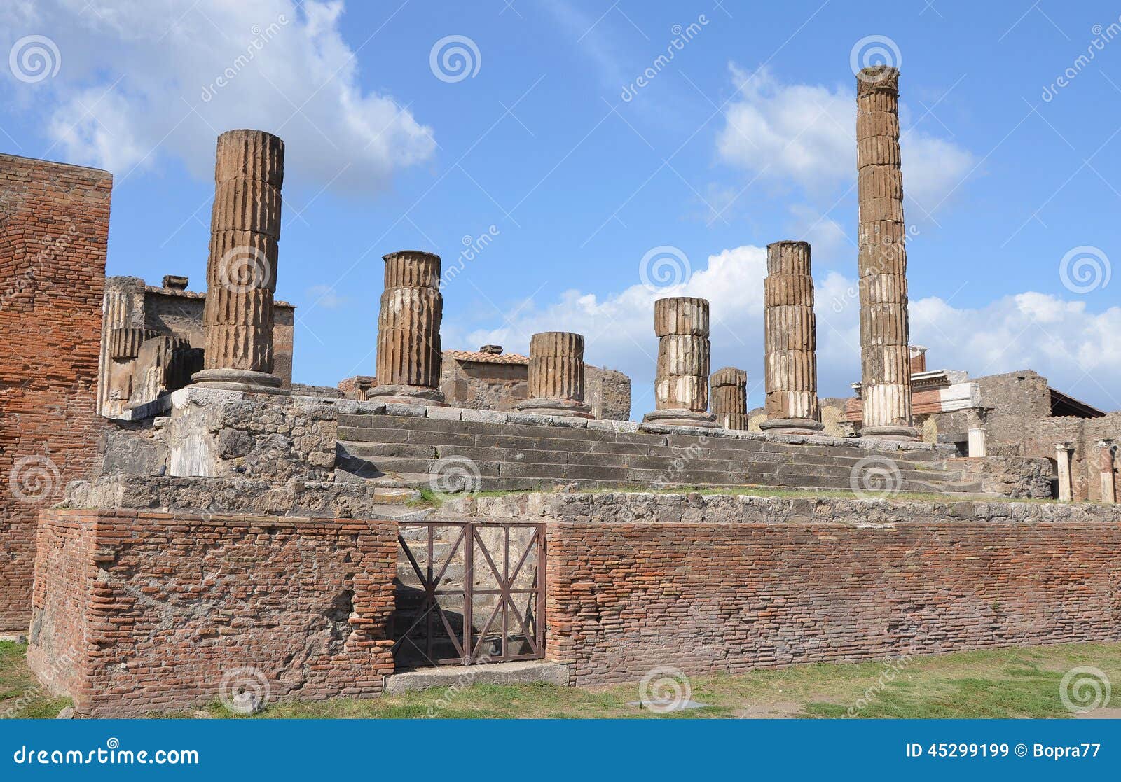 The Ruins of the Temple of Jupiter in Pompeii Stock Image - Image of ...