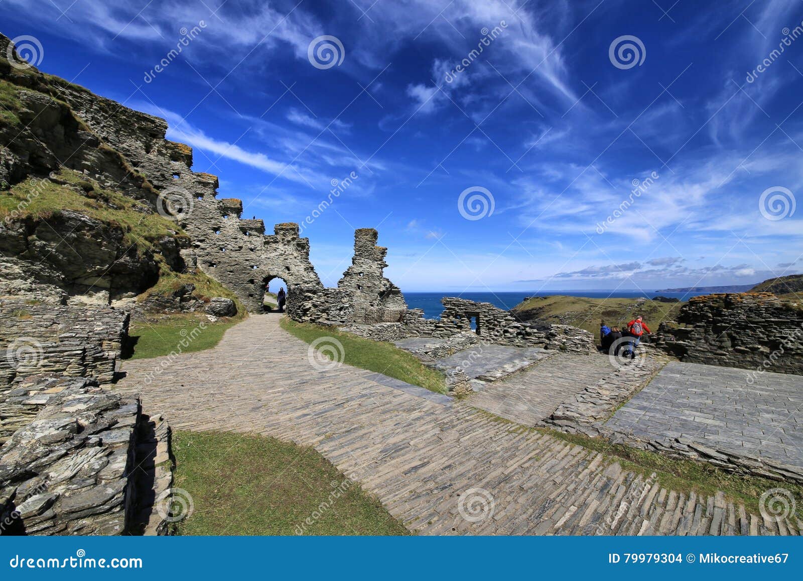 Ruins of Tintagel Castle, Cornwall, England, UK Editorial Stock Image ...
