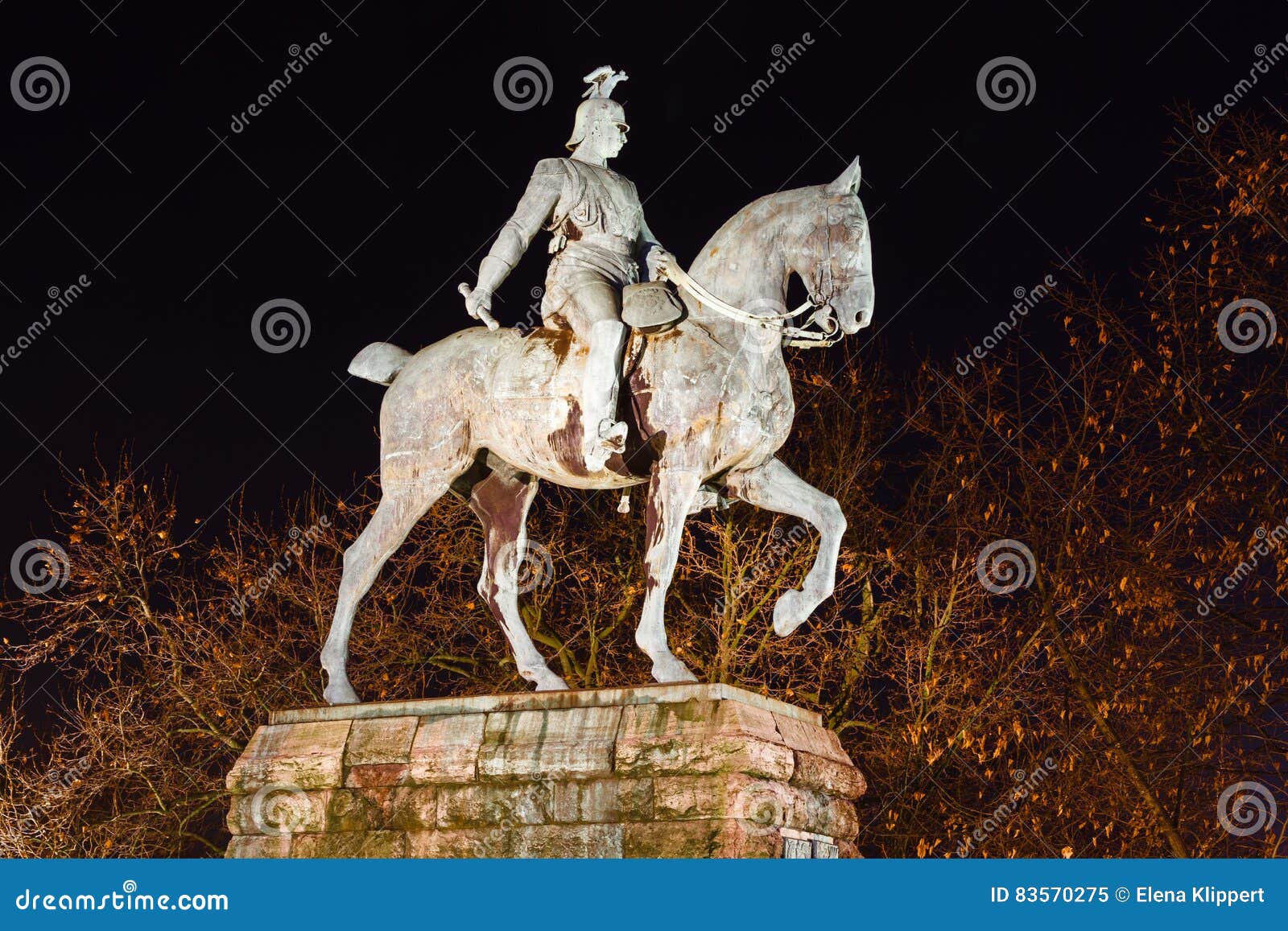 Ruiterstandbeeld Van Keizer Wilhelm II in Keulen Stock Afbeelding ...