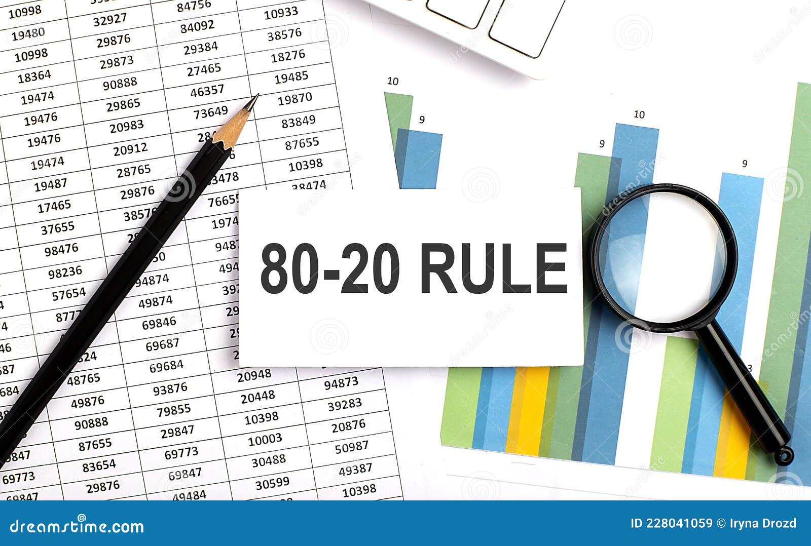 80-20 RULE Text on White Card on Chart Background Stock Image - Image ...