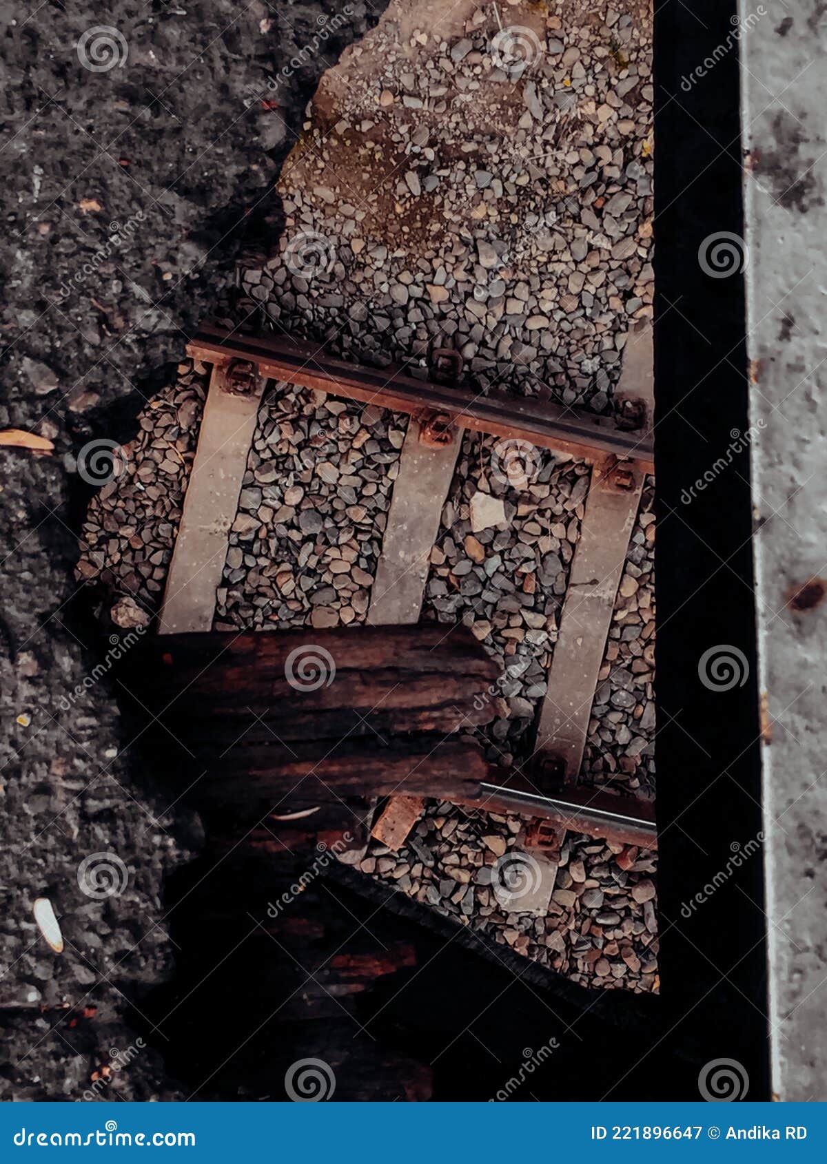 Rule of Third in Fotography Stock Image - Image of hole, train: 221896647