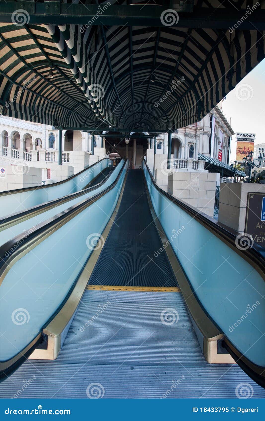 Rulltrappa Las Vegas redaktionell foto. Bild av centrala - 18433795