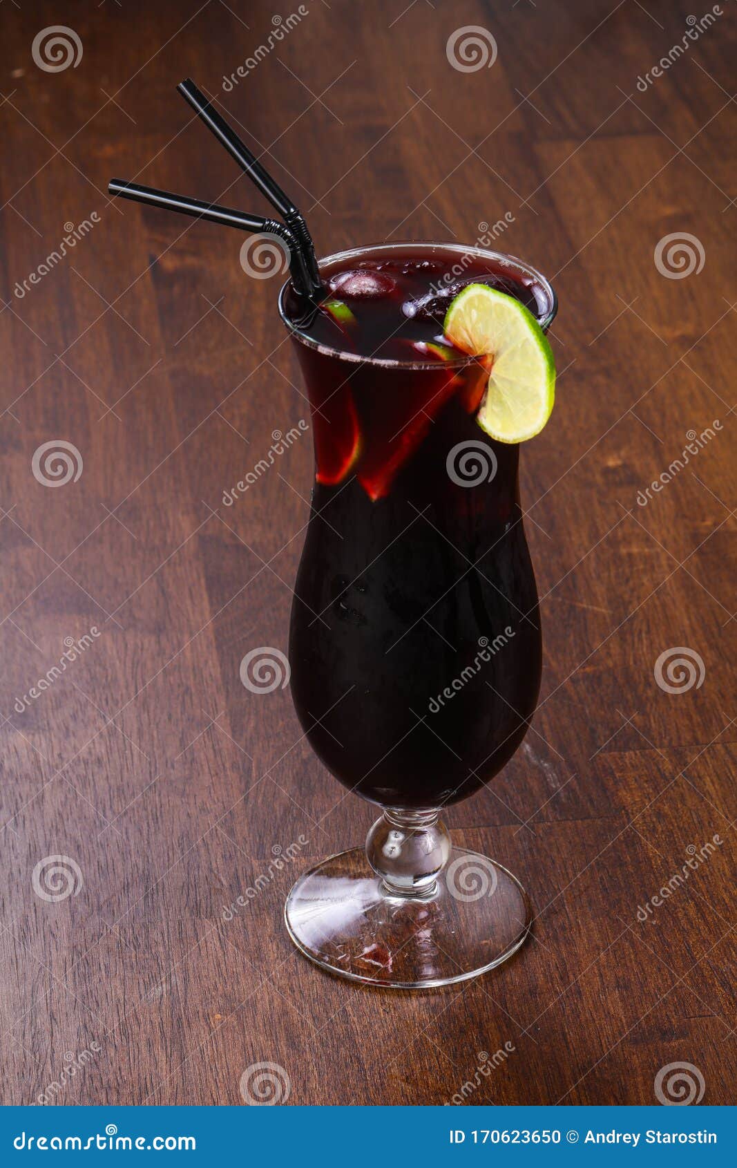 Rum and Cola Cocktail Served Lime Stock Photo - Image of citrus, sweet ...