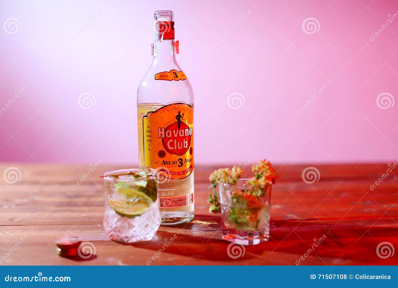 Rum cubano fotografia stock editoriale. Immagine di cubano - 71507108