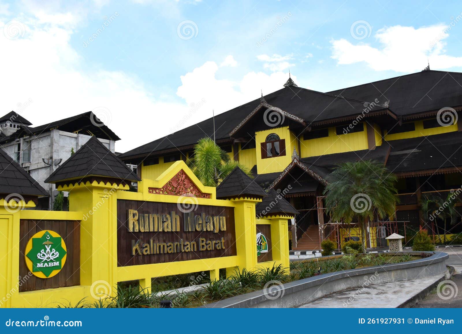 Rumah Melayu, Traditional House of Melayu Ethnic Editorial Photo ...