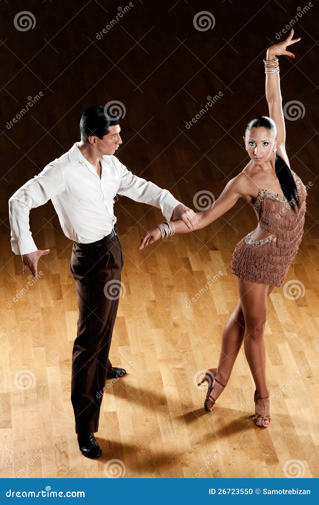 Rumba la danza foto de archivo. Imagen de ejercicio, movimiento - 26723550