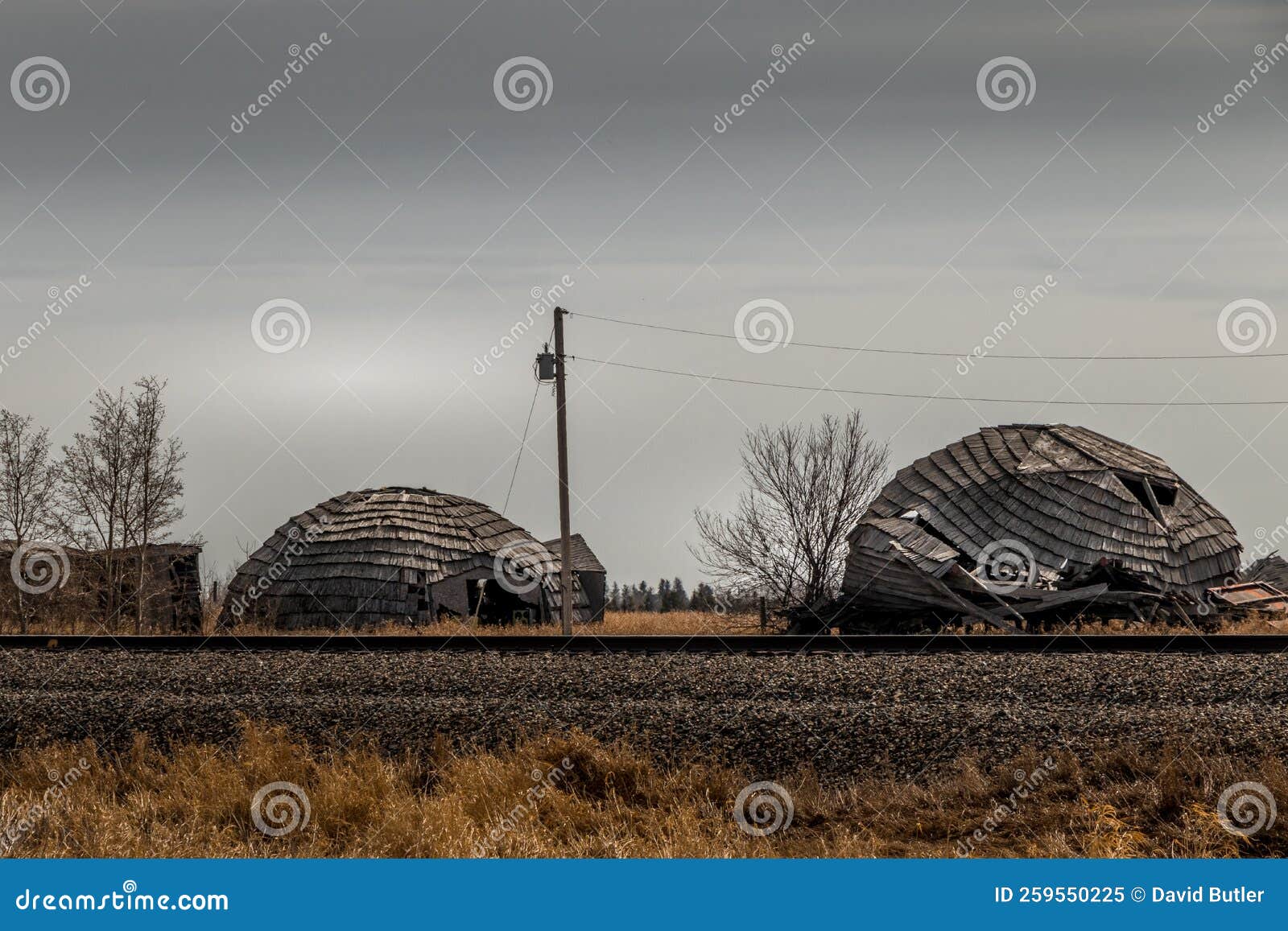 Run Down Farm Buildings Indus Alberta Canada Stock Image - Image of ...