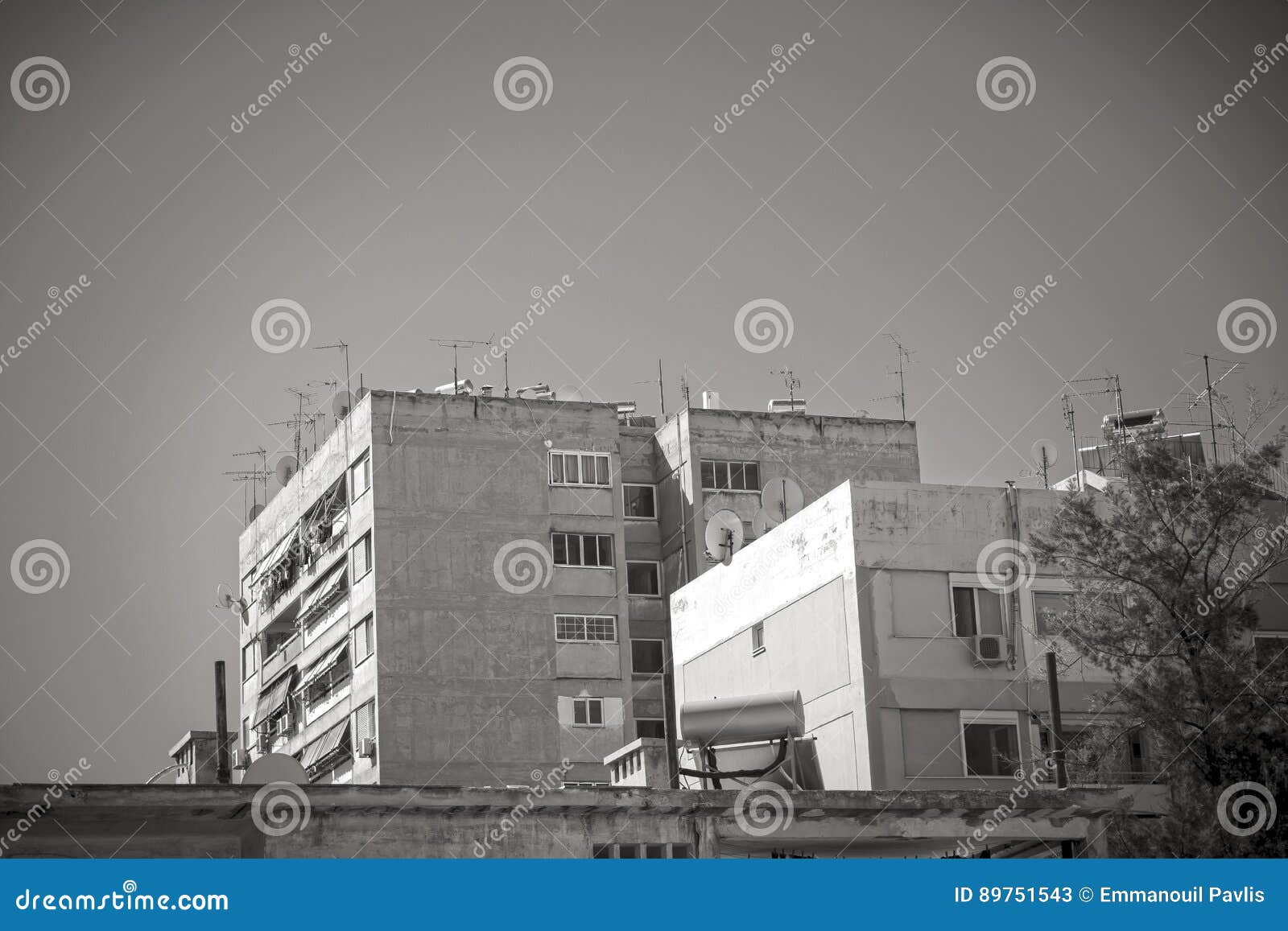 Run-down Residential Building Stock Image - Image of downtown, grungy ...