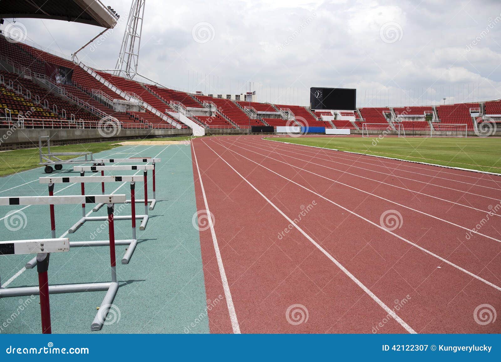 Run Race Track in Sport Stadium Stock Image - Image of summer, score ...