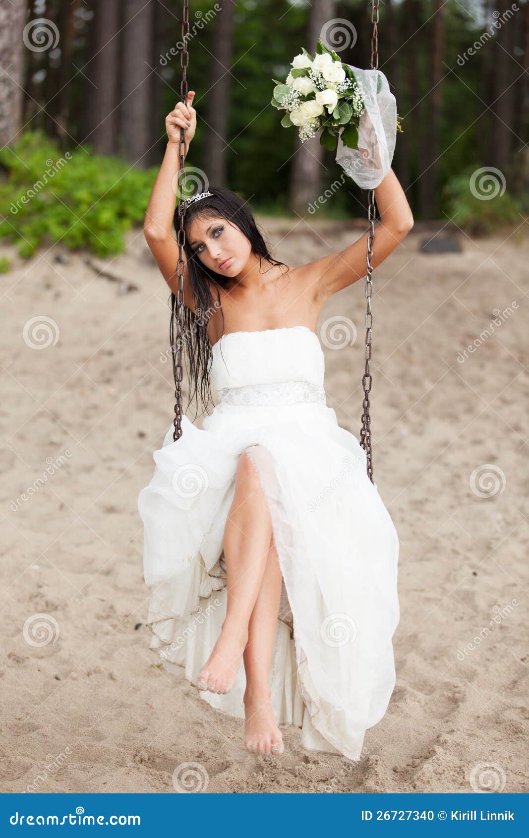 Runaway bride stock photo. Image of loneliness, green - 26727340