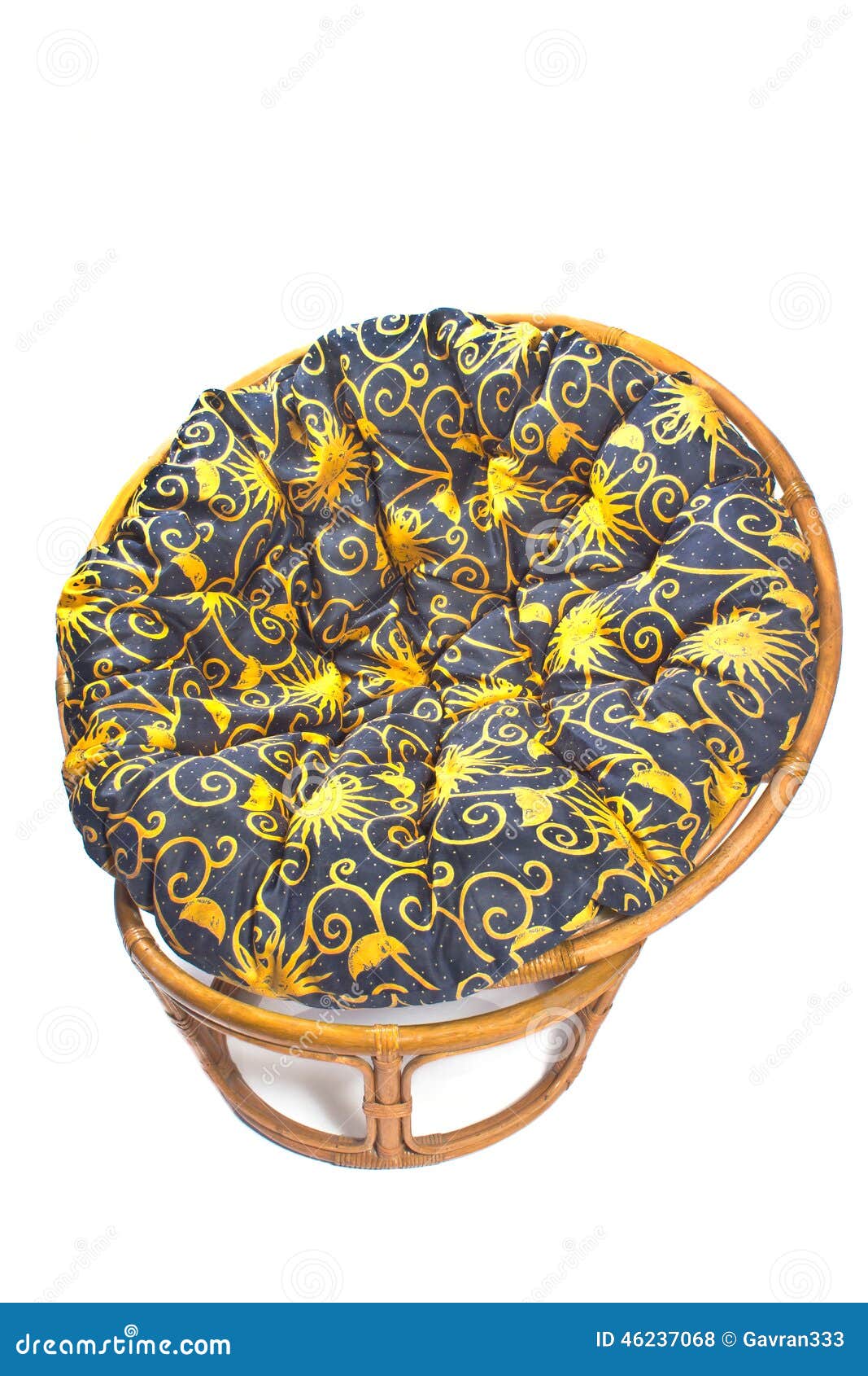 Rund Rottingstol Med Kudden Arkivfoto - Bild av modell, klassiskt: 46237068