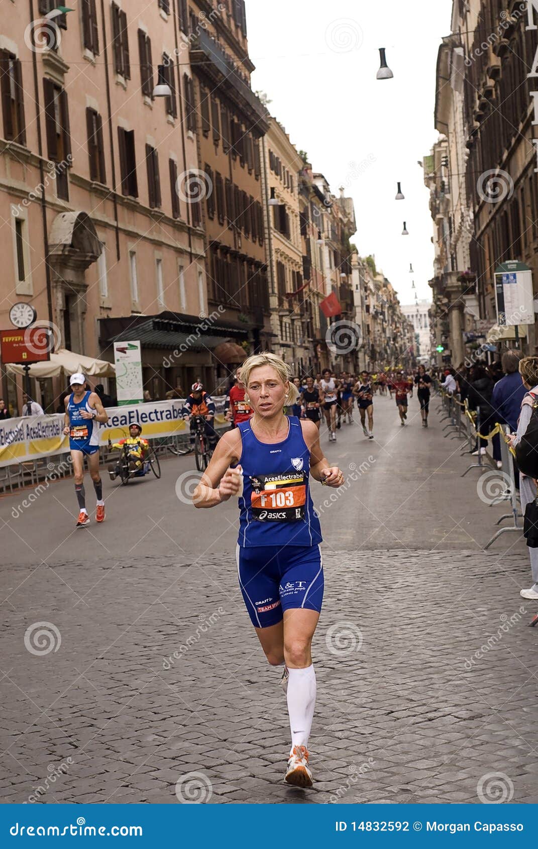 Runner editorial photography. Image of female, piazza - 14832592