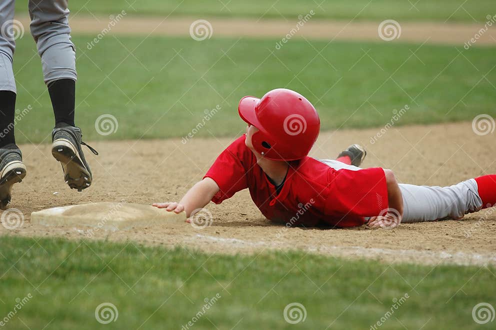 Runner Back Safe stock photo. Image of caught, green, baseball - 4106348