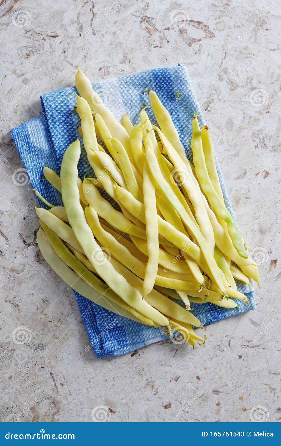 Runner beans on a cloth stock image. Image of bean, lifestyle - 165761543