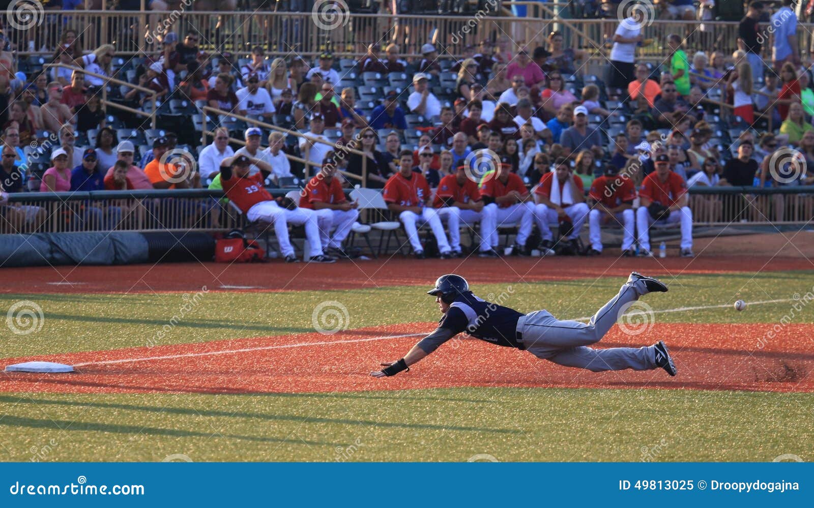 Runner at the diving base editorial image. Image of action - 49813025