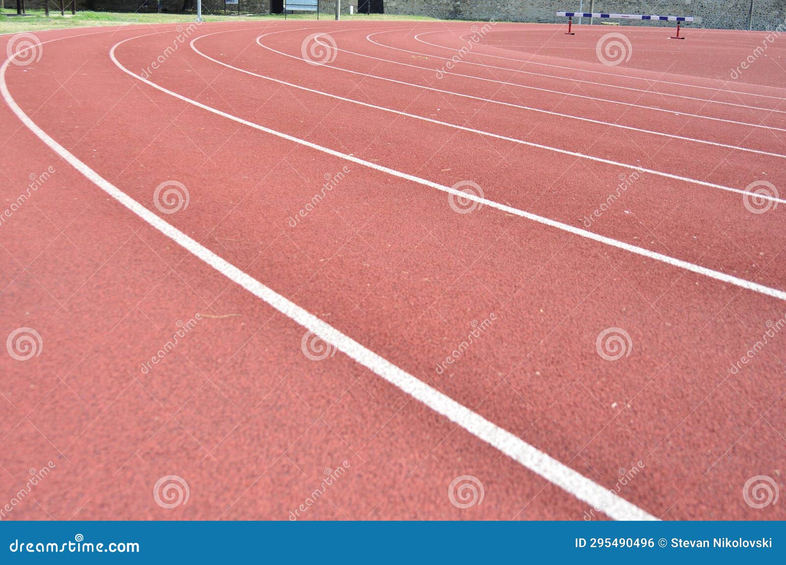 Runner Race Track Lanes and Lines Stock Photo - Image of tartan, lines ...