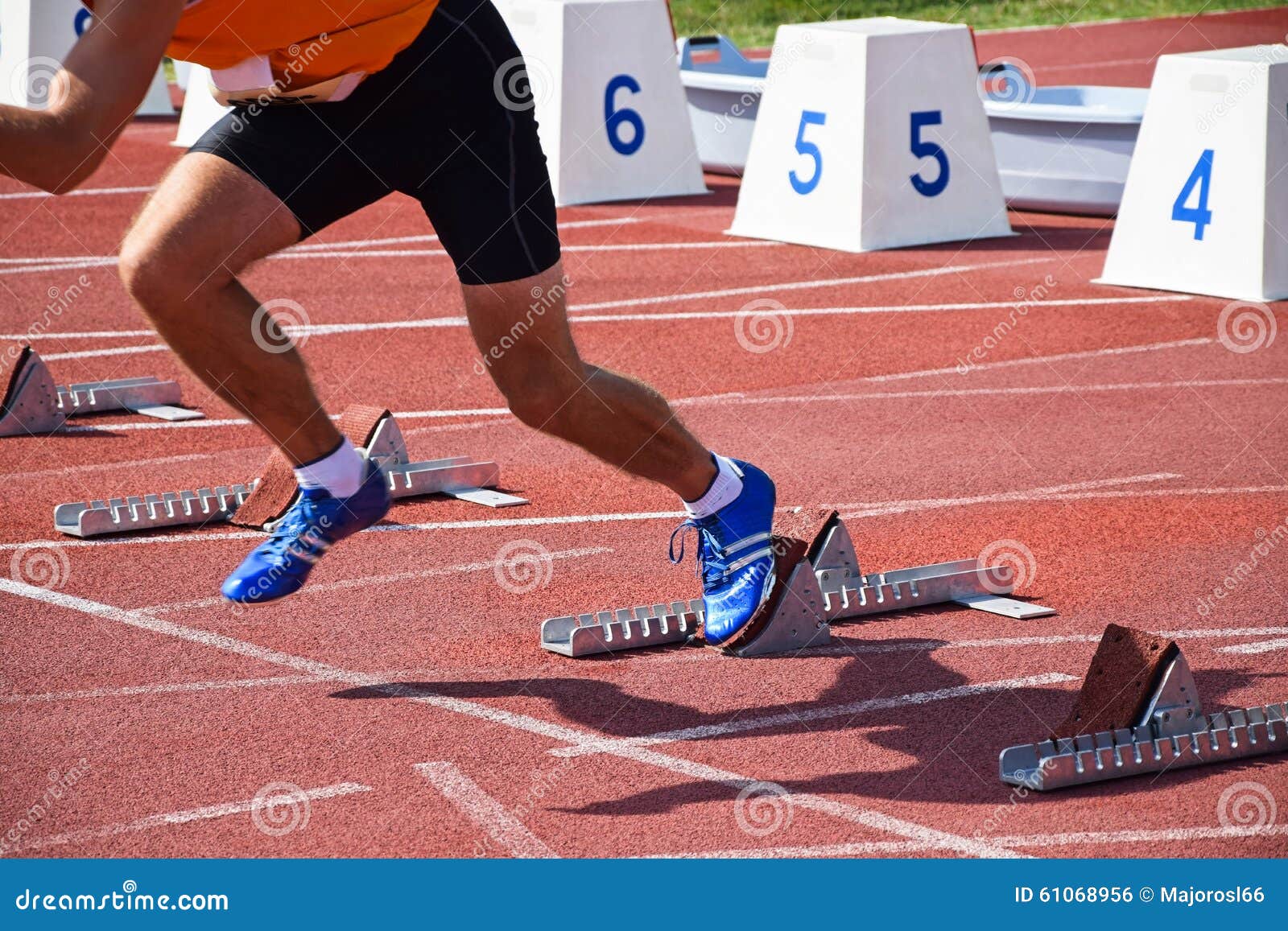 Runner on the Running Track Stock Photo - Image of plastic, foot: 61068956