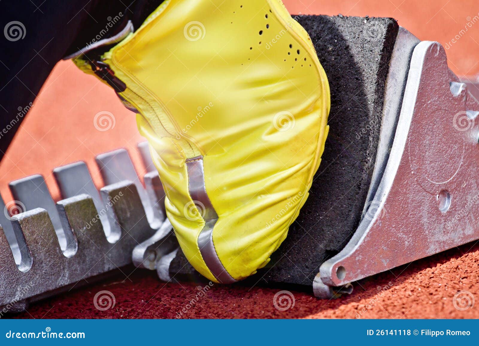 Runner start block stock photo. Image of preparing, metal - 26141118