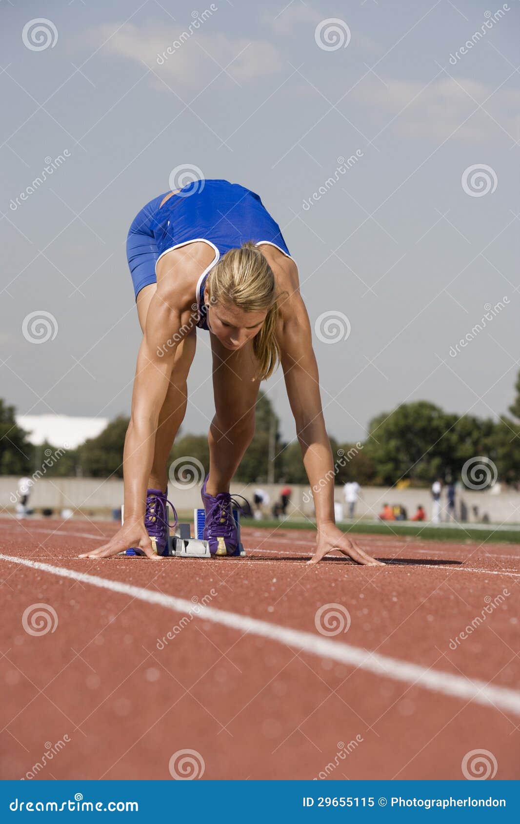 Runner Starting Line Stock Photos - Download 3,099 Royalty Free Photos