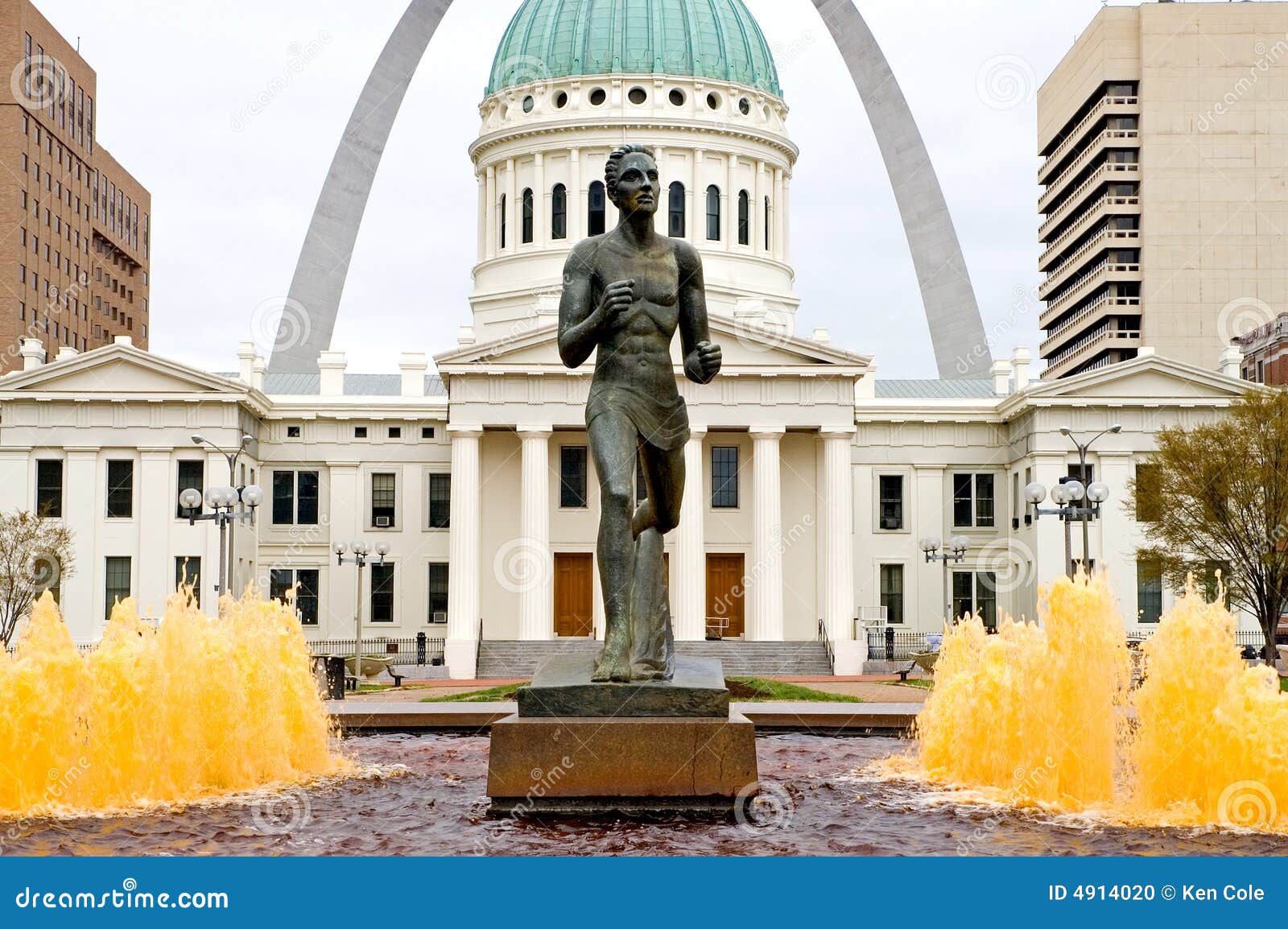 Runner Statue In St. Louis Stock Photo - Image: 4914020