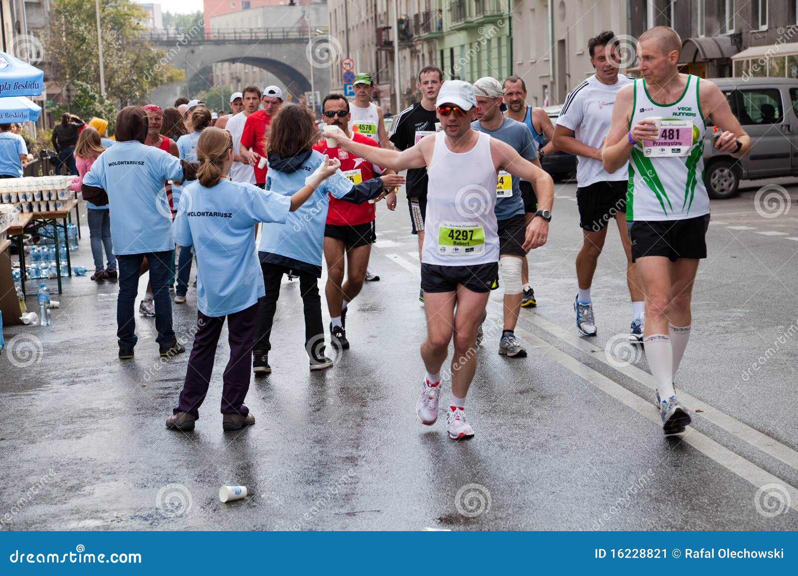 Runners in 32nd Warsaw Marathon Editorial Photo - Image of healthy ...