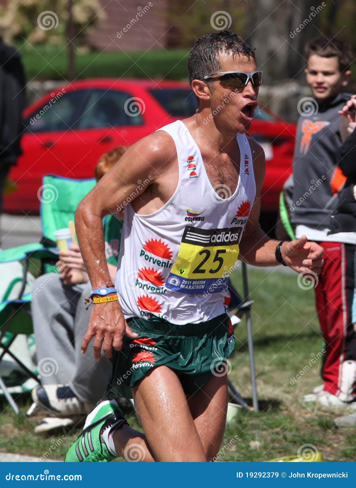 Runners Running Up Heartbreak Hill Editorial Stock Image - Image of ...