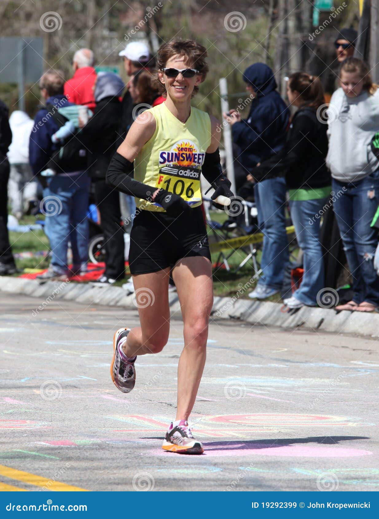 Runners Running Up Heartbreak Hill Editorial Stock Image - Image of ...