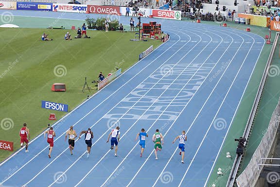 Running 100 meters editorial photography. Image of sports - 15379502