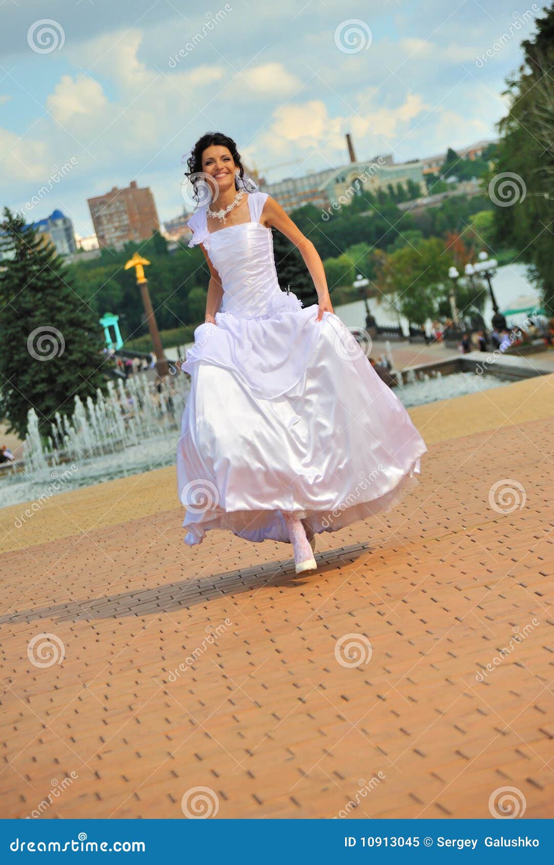 The running bride stock image. Image of human, cute, laughing - 10913045