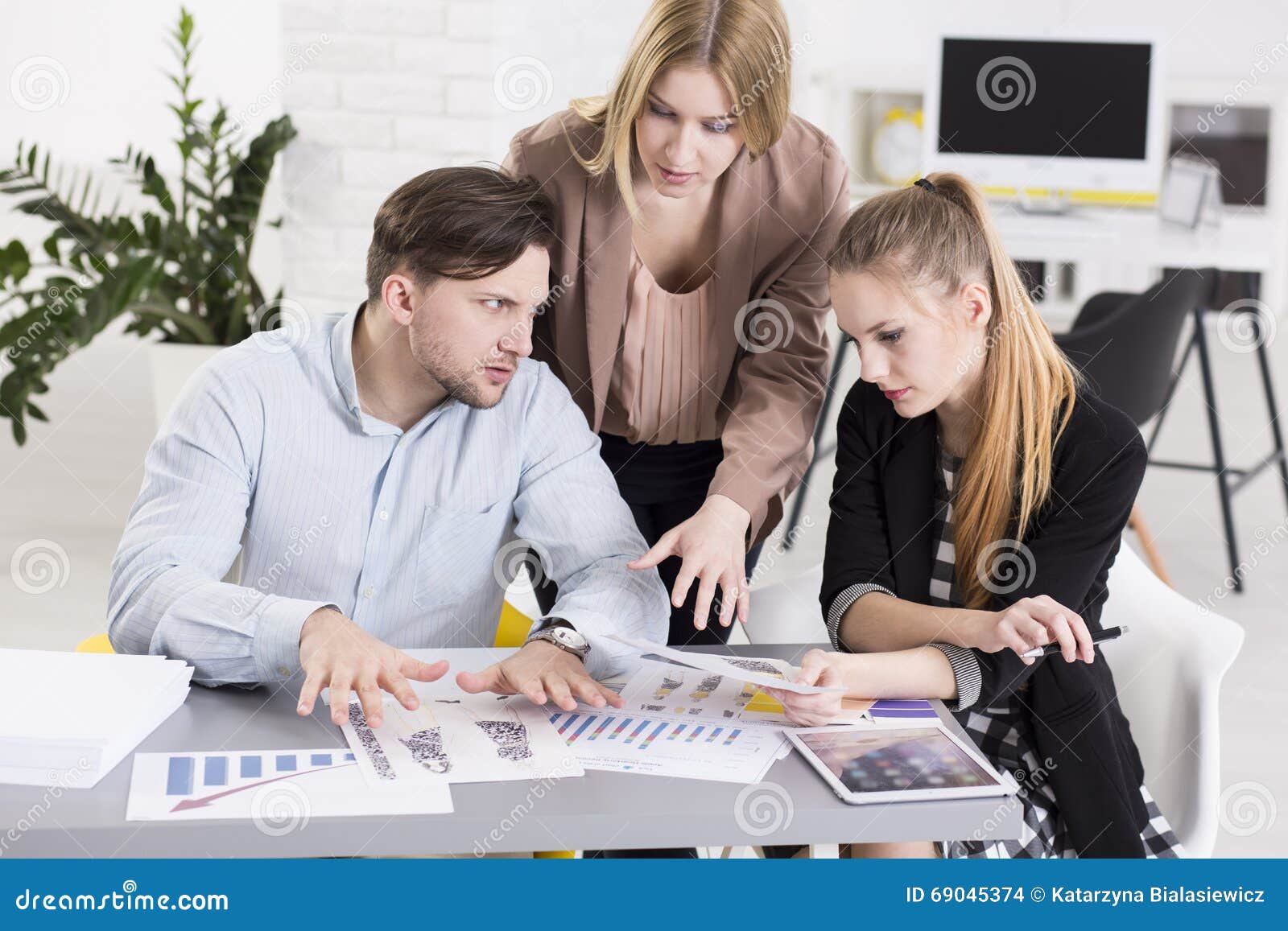 Running Business in Positive Atmosphere Stock Photo - Image of group ...