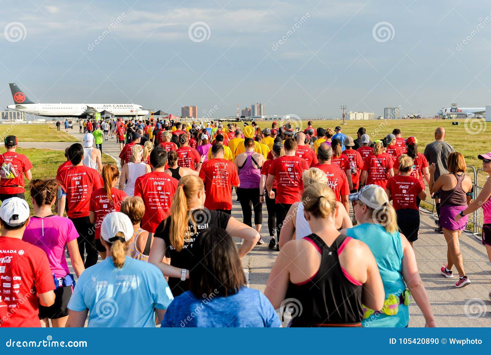 Running event editorial image. Image of event, performance - 105420890