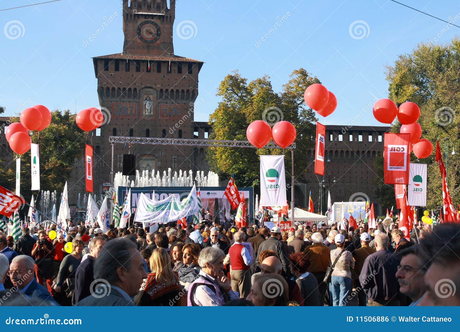 Running for Job editorial photo. Image of social, workers - 11506886