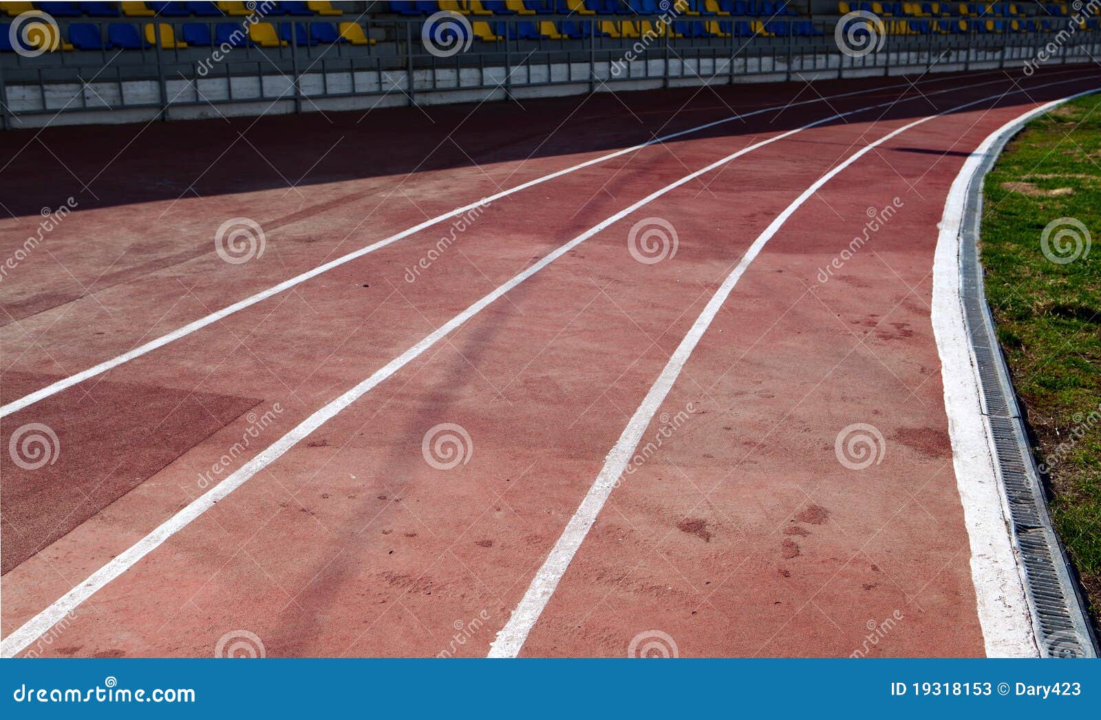 Running track stock image. Image of circle, runner, sport - 19318153