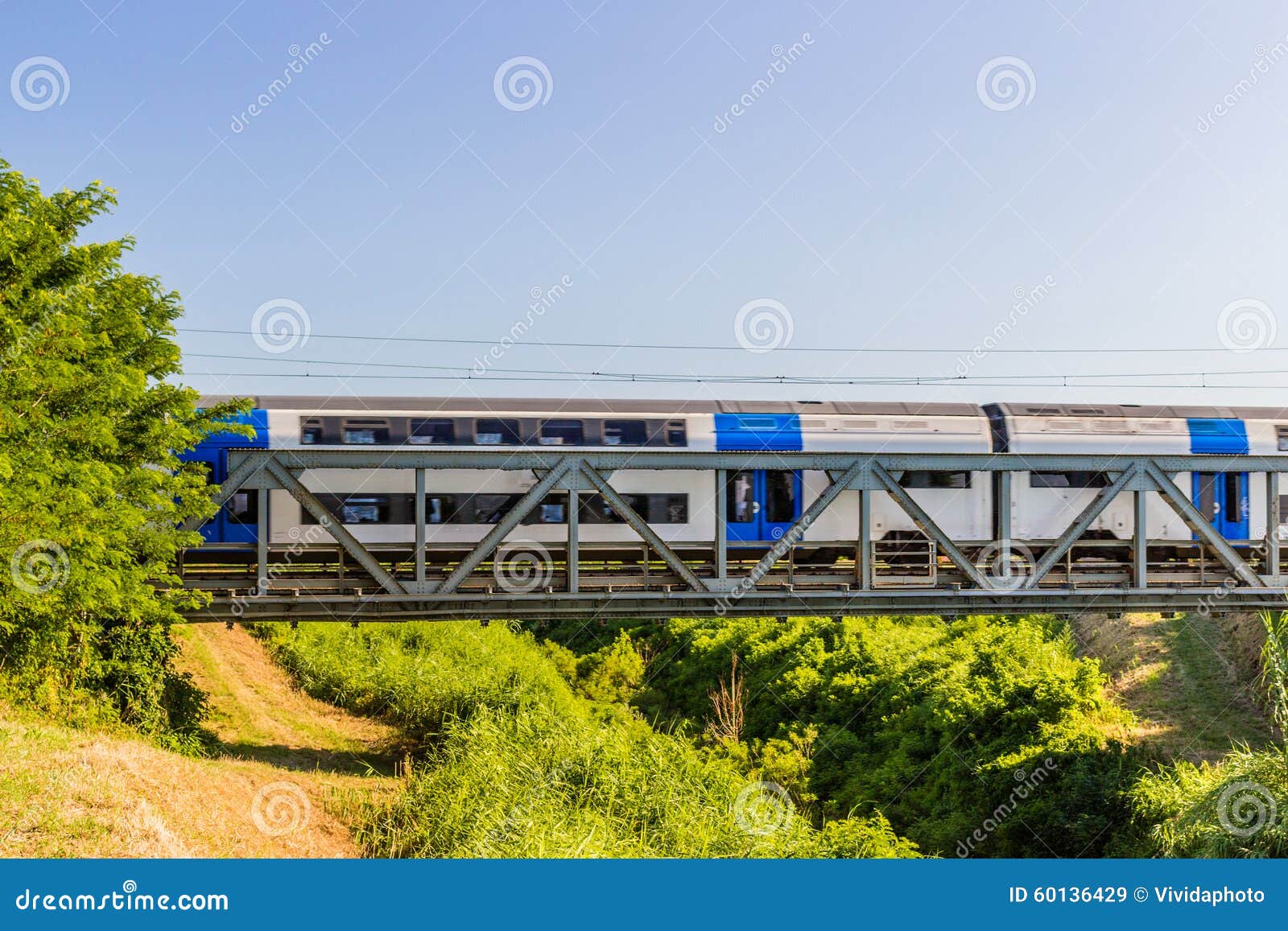 Running Train on Iron Bridge Stock Image - Image of angle, beams: 60136429
