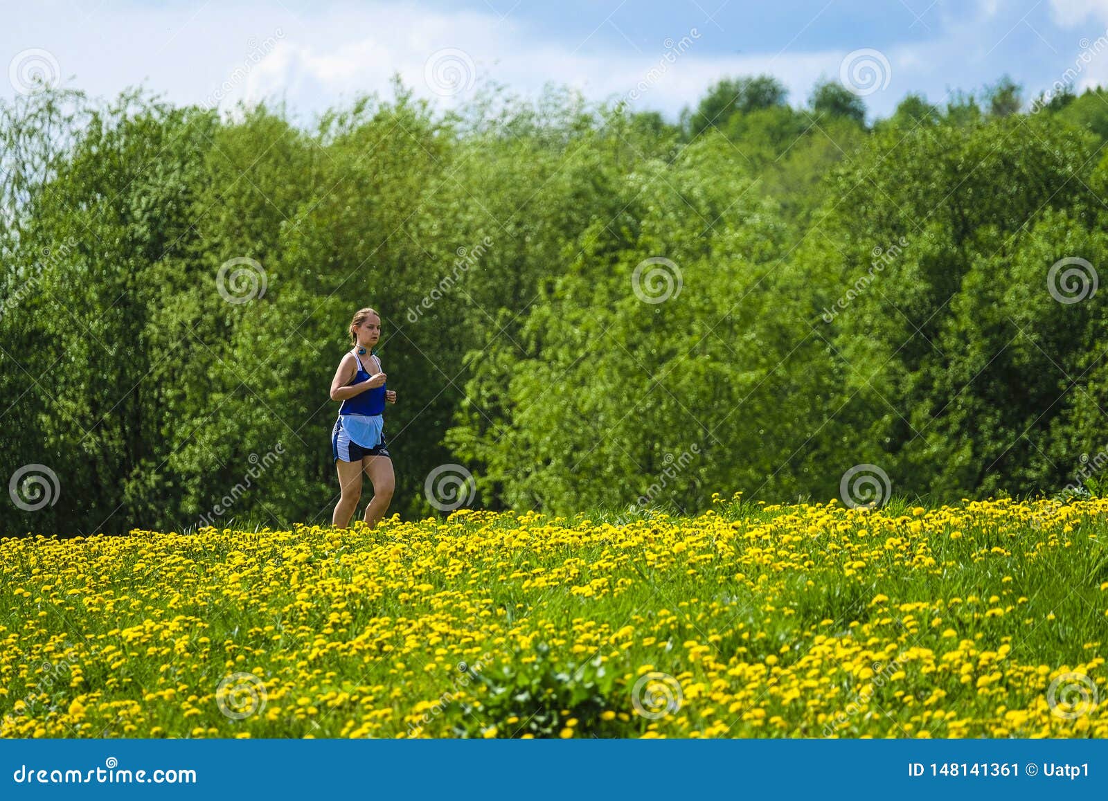 A running woman editorial photo. Image of back, russia - 148141361