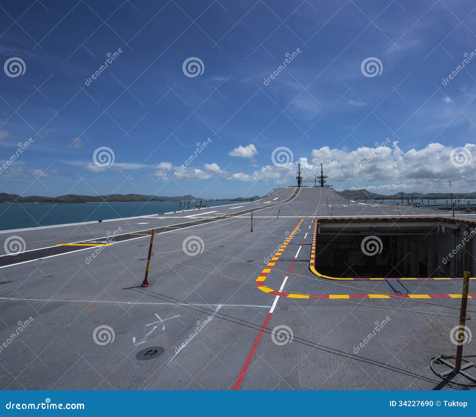 Runway on an Aircraft Carrier Stock Photo - Image of aircraft, nautical ...