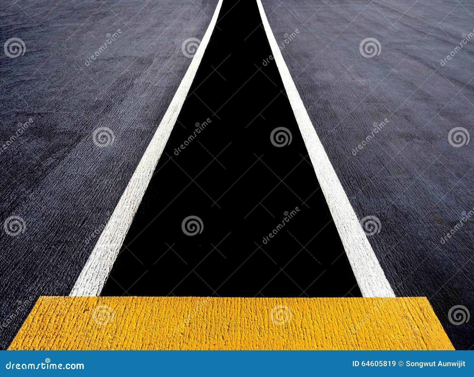 Runway Painted on an Aircraft Carrier Stock Image - Image of rise, lane ...