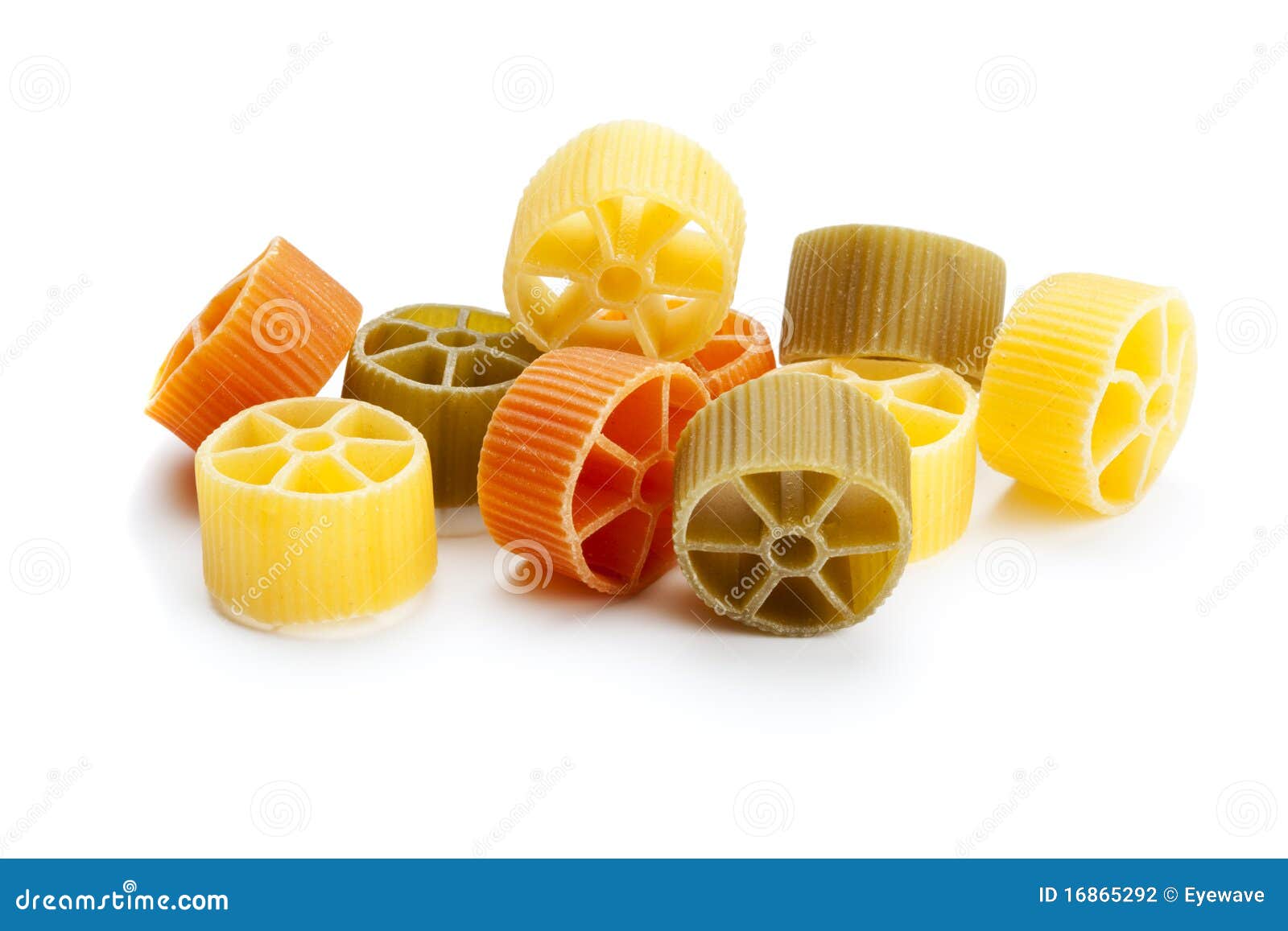 Ruote pasta isolated stock photo. Image of spinach, rotelle - 16865292