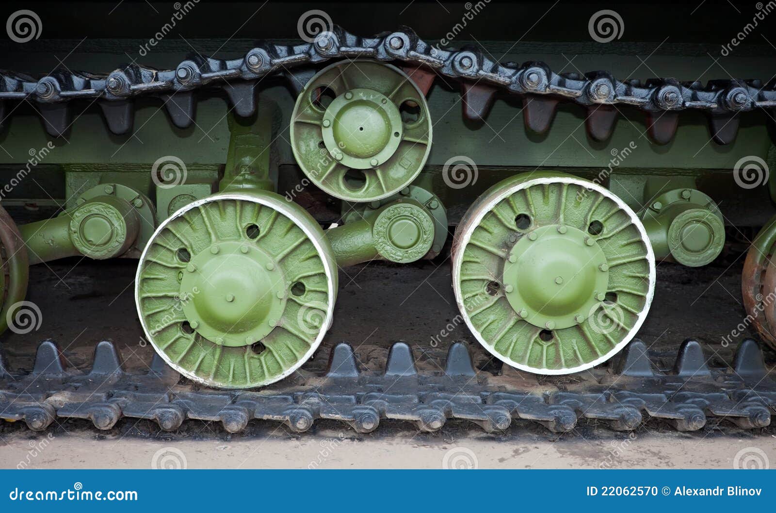 Rupsbanden van de tank stock foto. Image of zwaar, militair - 22062570