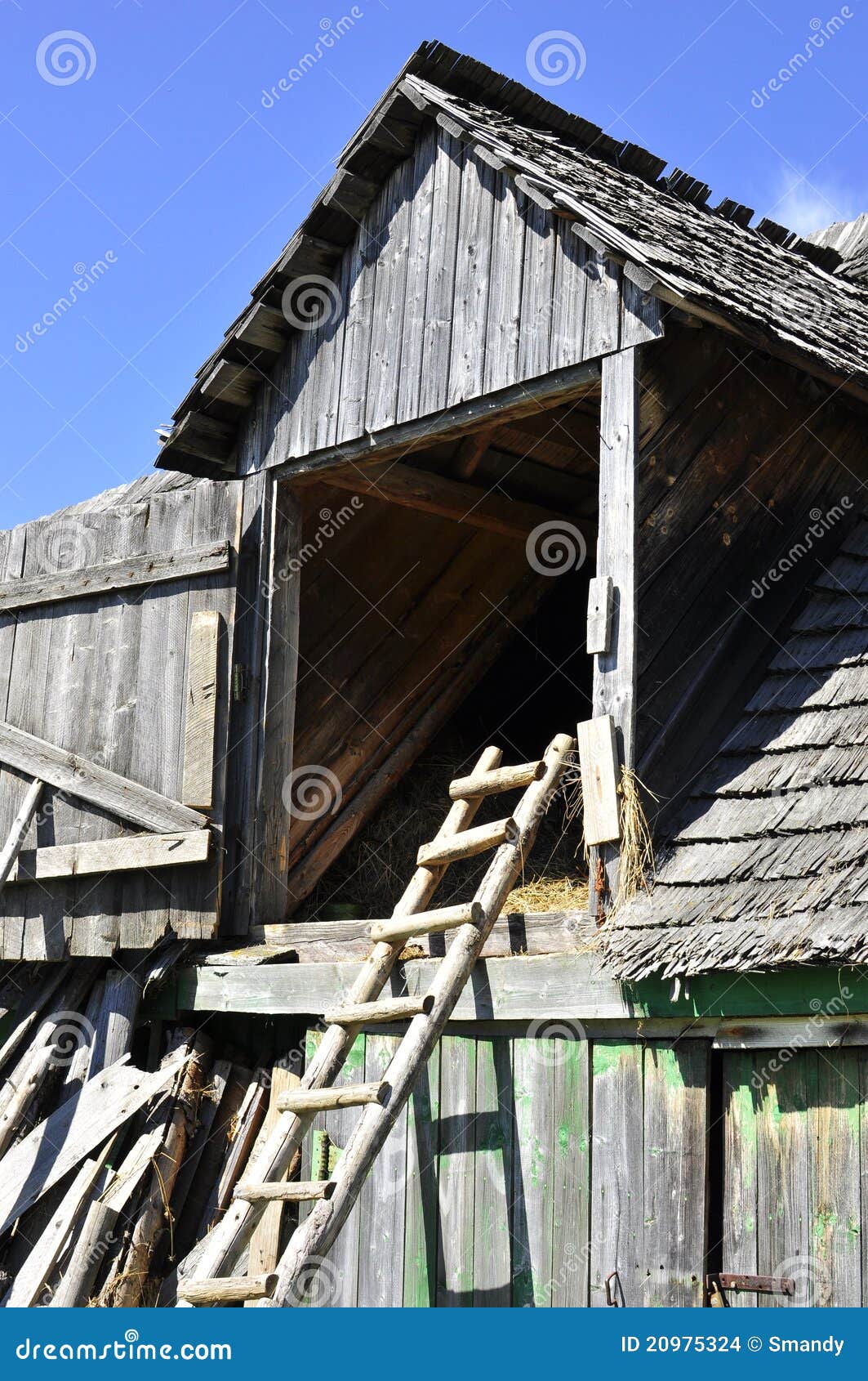 Rural barn with ladder stock photo. Image of bran, farming - 20975324